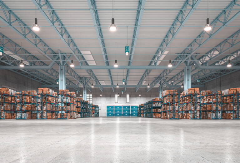 Peran Industrial Lighting Contractor untuk Pencahayaan Pabrik dan Warehouse